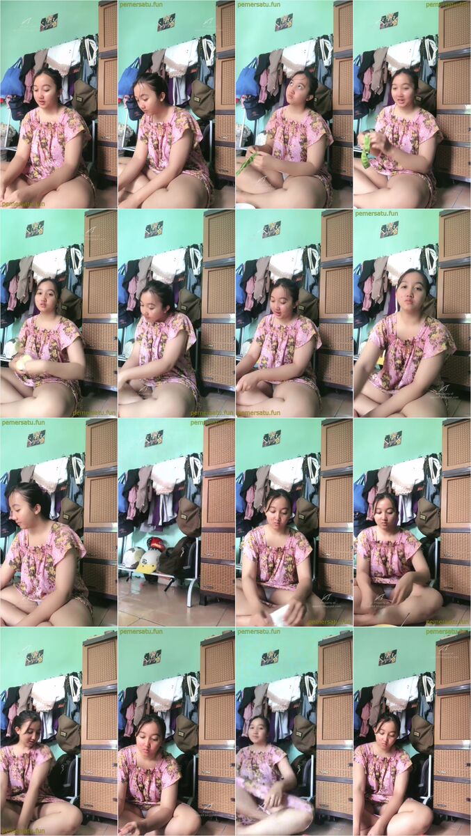 tante daster memek sengaja kelihatan (2)