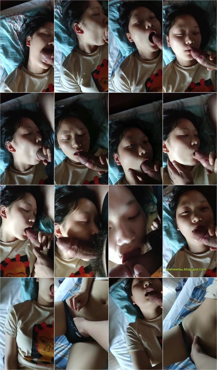 Bocil lagi di loloh kontol