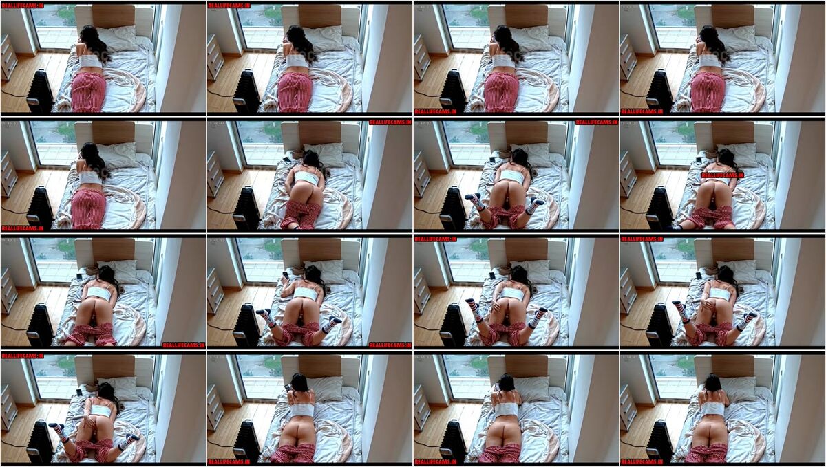 Reallifecam - Eris play with pussy ,10 04 2025