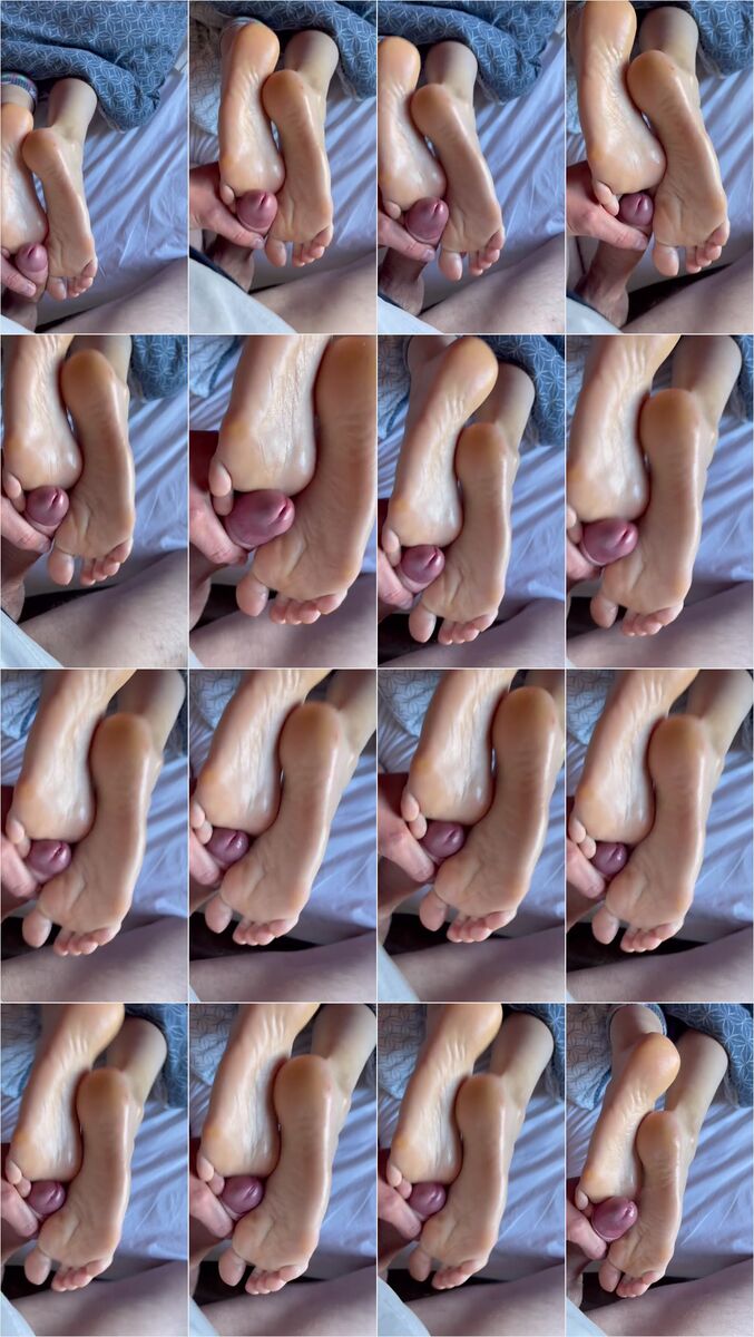 Quickie feetfuck before work